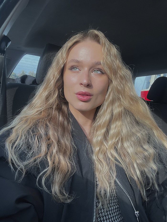 Valerie S. Daniela Models Group - danielamodelsgroup.com